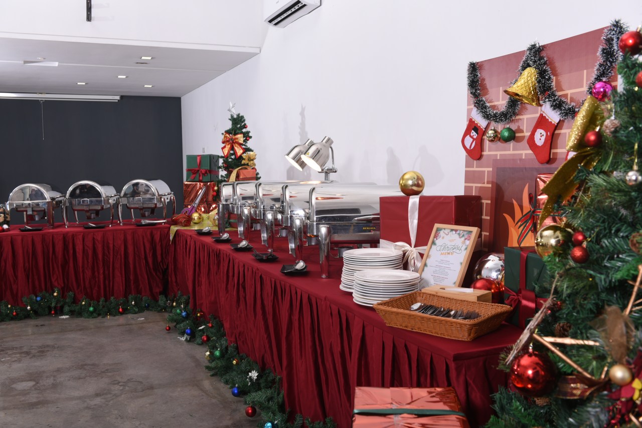 Guidelines for Ordering Christmas Catering - RunningMen Catering