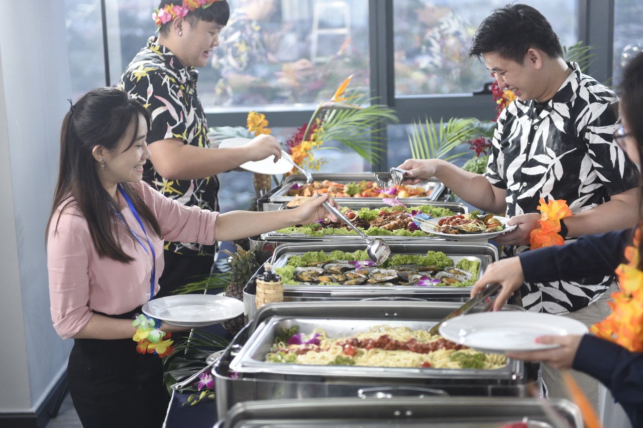 Catering Made Simple: A Beginner's Guide - RunningMen Catering